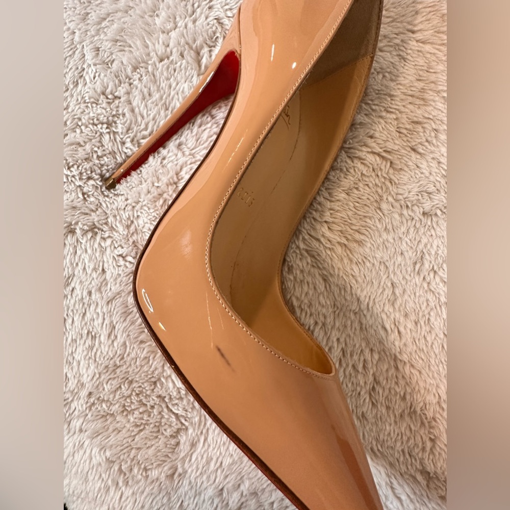 Christian Louboutin So Kate - Gem